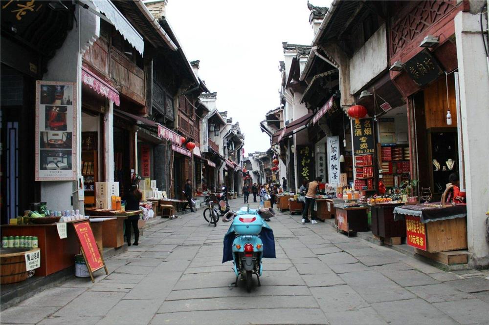 China Tours From Shanghai: 2 Days Jingdezhen Ceramic Tour ...