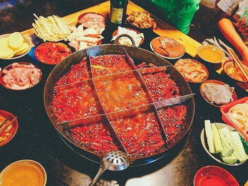 Shanghai Package Tour: Hot Spring Bathing with Hot Pot Dining ...