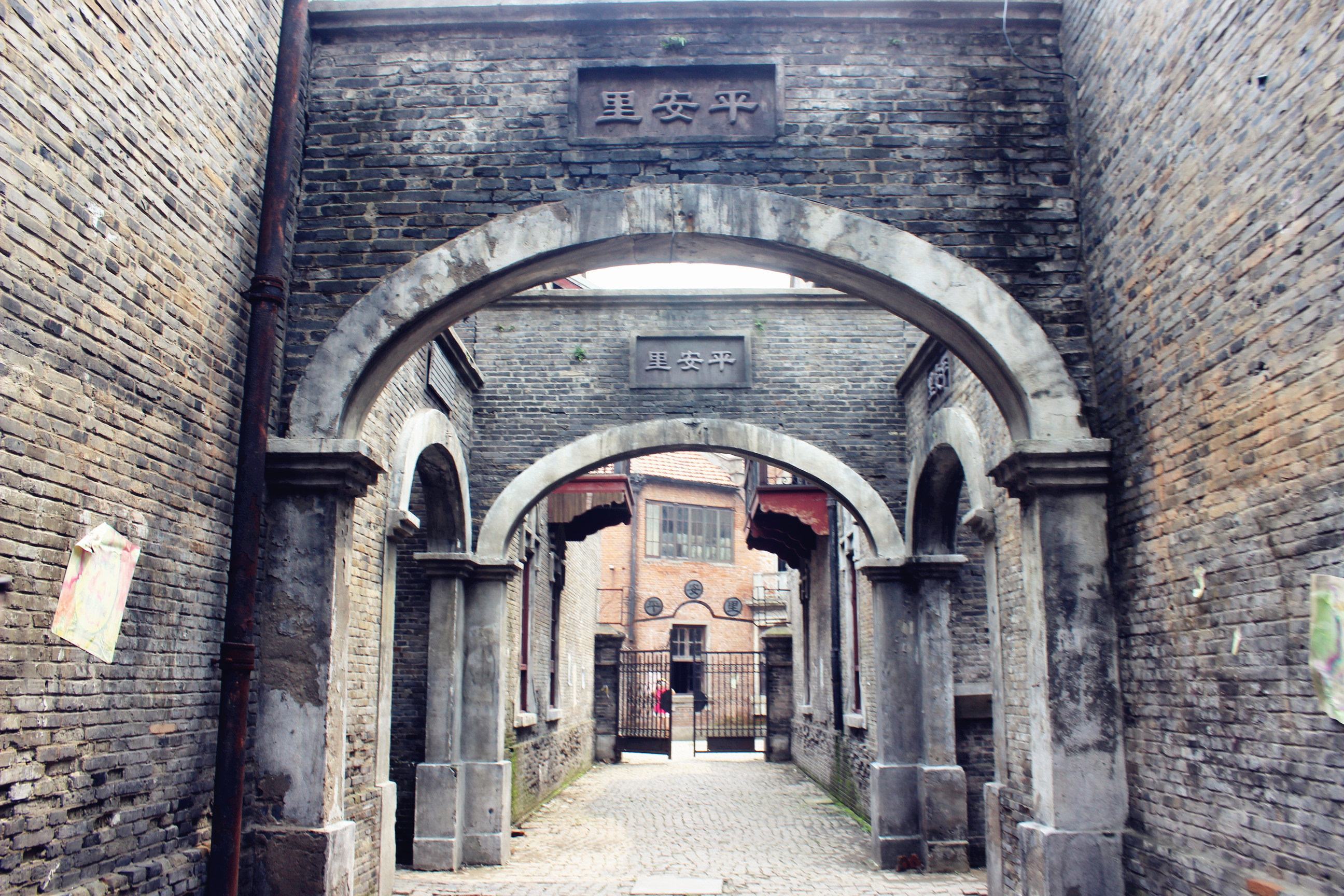 Shanghai Private Photography Tour with Alleyway Exploring - Deeper ...
